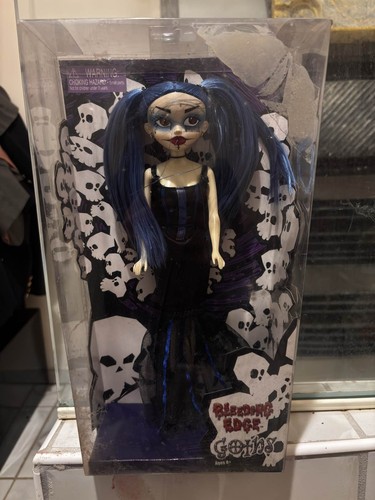 Bleeding Edge Goths Doll Sinstress Blue Hair Series 1 12 Inch BeGoth | eBay