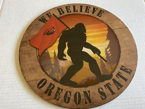 Oregon State Beavers BigFoot Round Wooden 12" Sign 878461419828| eBay