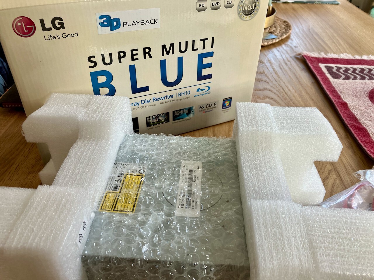 LG Blu-Ray Brenner BH10LS30 Super Multi Blue (10x, LightScribe, SATA ...