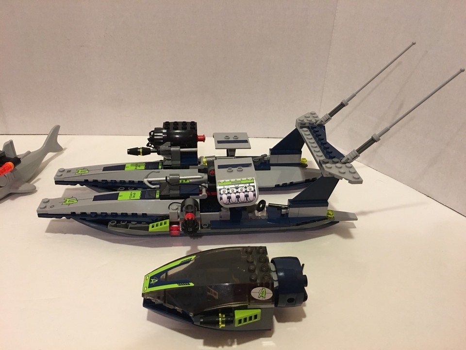 Lego 8633 Agents Mission 4 Speedboat Rescue 100% Complete 340 Pieces w ...