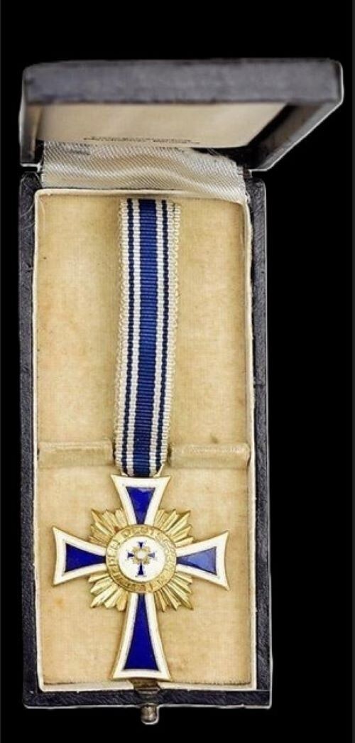 Original WW2 German MC in gold with box | eBay