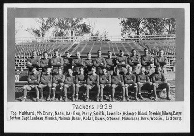 1929 GREEN BAY PACKERS CHAMPS ,TEAM PHOTO NICE PIECE OF FOOTBALL ...