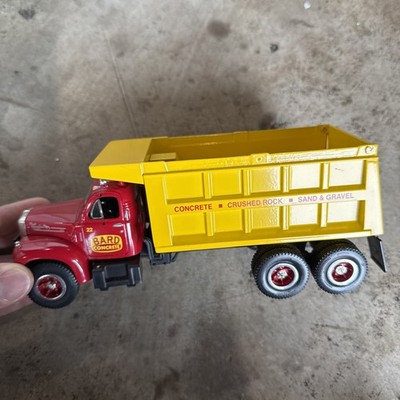 FIRST GEAR MACK MODEL HEAVY DUTY Bard Concrete DUMP TRUCK 1/34 YELLOW ...
