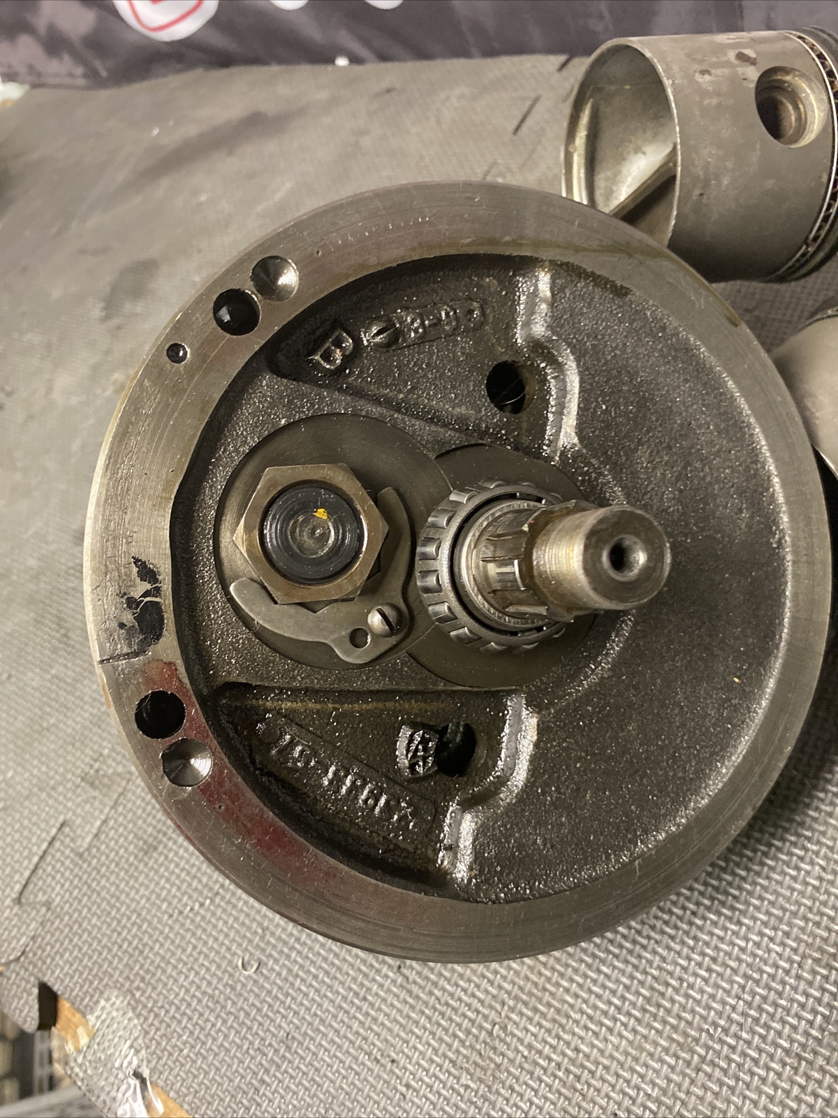 HARLEY IRONHEAD SPORTSTER 900cc Cylinders 16561-57 16581-57 Pistons ...