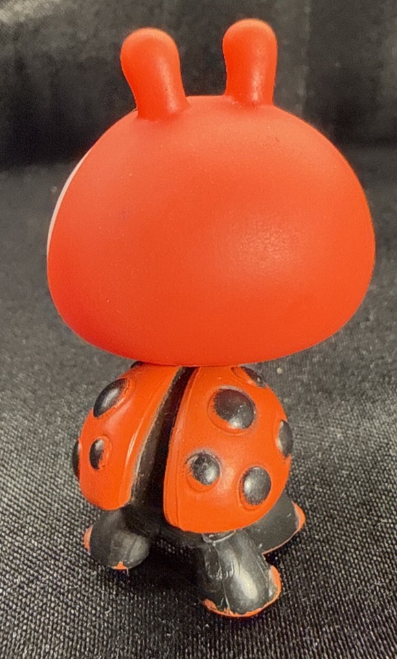 LPS Littlest Pet Shop Picnic Time Pets Chihuahua 219 Rabbit 220 Ladybug ...