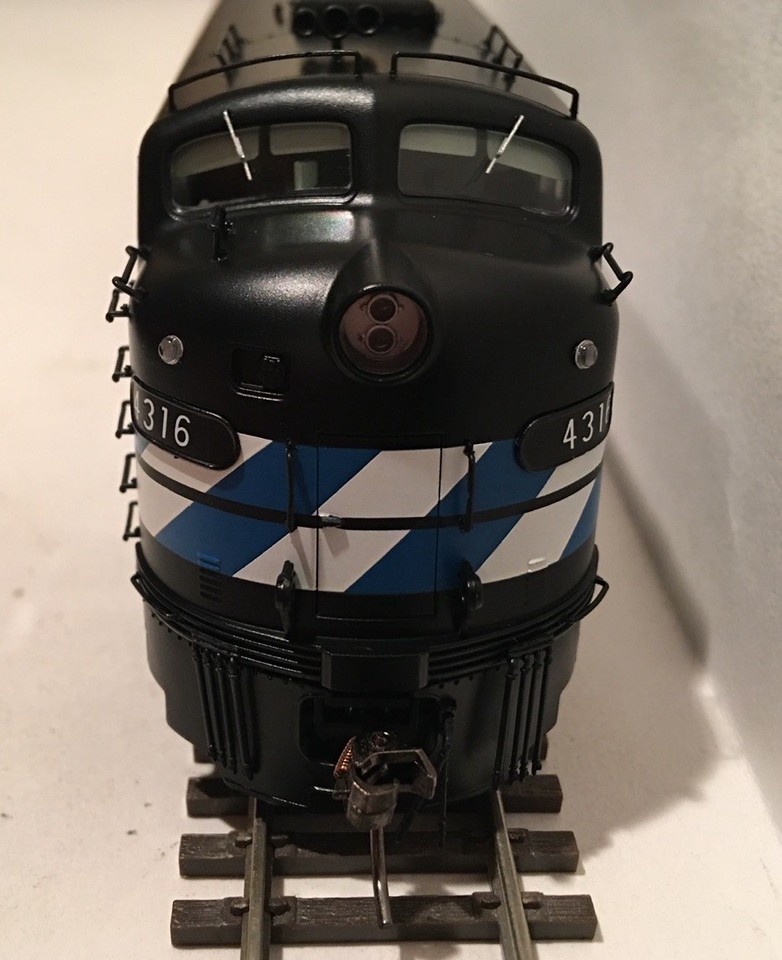 HO Rapido Amtrak Day One Early Black Scheme E8A Locomotive #4316 DCC ...