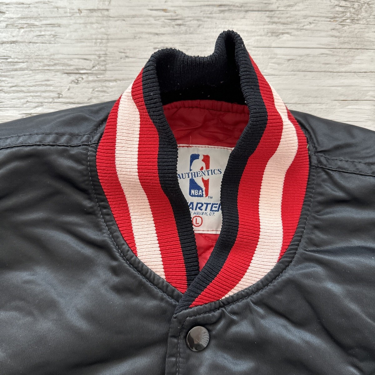 Vintage 90s NBA Starter Chicago Bulls Satin Basketball Vintage 90s NBA Starter Chicago Bulls Satin Basketball