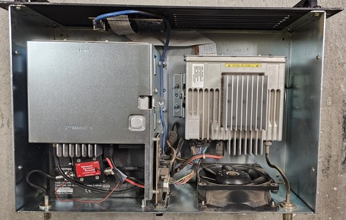 Motorola XPR8300 XPR 8300 UHF 403-470 Mhz 40W Repeater With Recever Pre ...