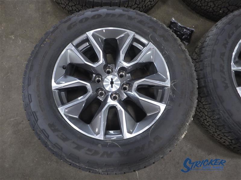 2024 Chevrolet Silverado 1500 RST Complete Set of 20" Wheels w/ Tires ...