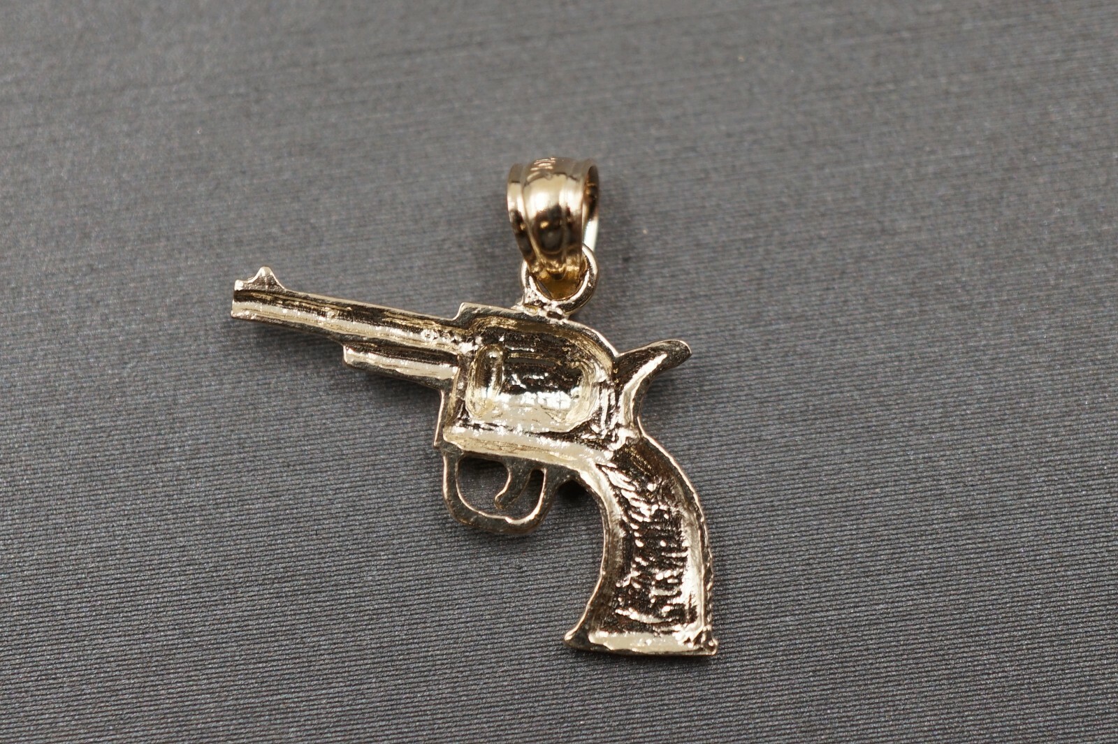 10K Solid Yellow Gold 0.7" Diamond Cut Small Pistol Gun Charm Pendant ...
