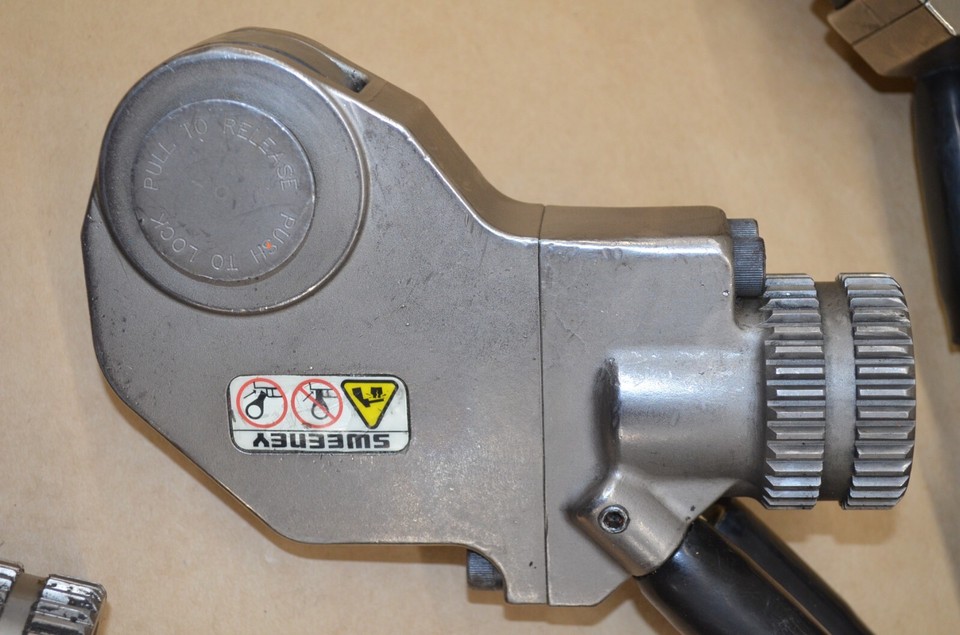 3 Sweeney Enerpac Hydratight Hydraulic X1E Pumps & 1- RSL4H & 2- RSL4H ...