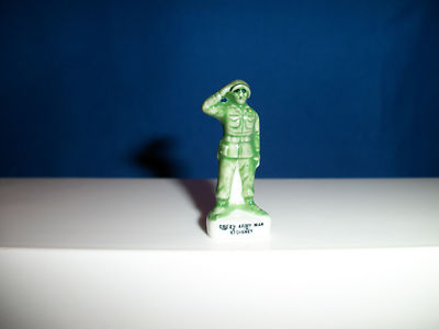 GREEN ARMY MAN Plastic SOLDIER Mini Figurine TOY STORY Porcelain FEVES ...