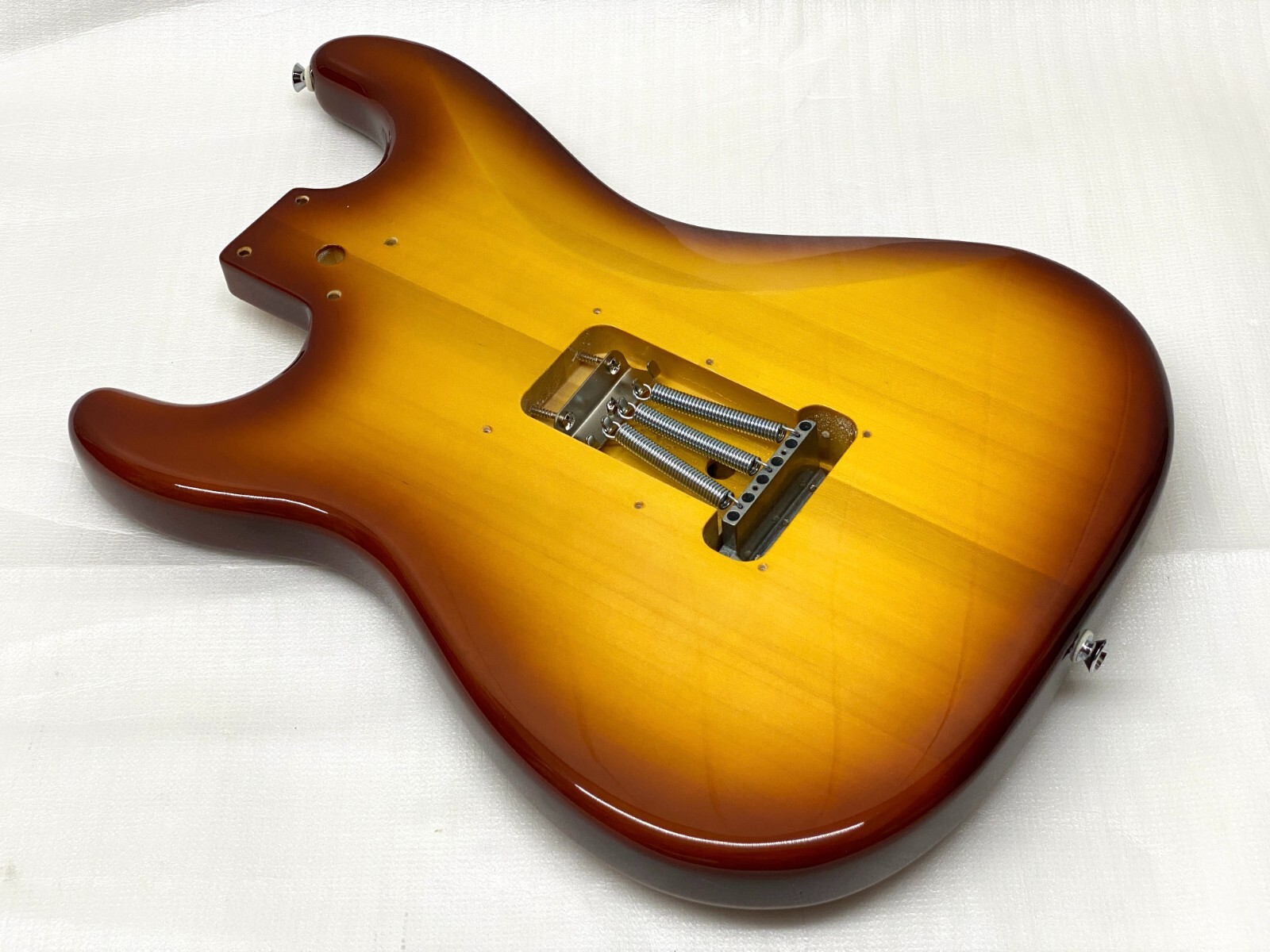 Fender Squier STRAT BODY Sienna Sunburst FLAME MAPLE TOP w/2-Pt Tremolo ...