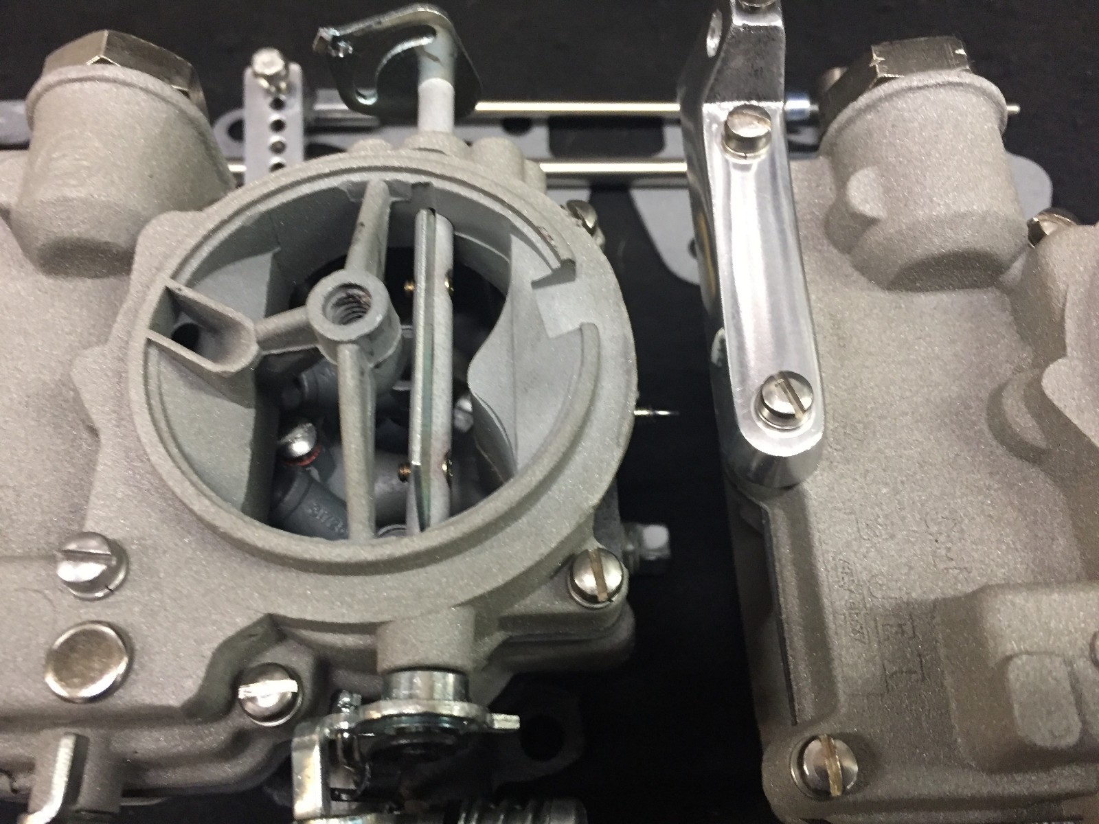 Vintage Speed Rochester 2G 3 x 2 Carb Set in SANDSTONE | Tri Power ...