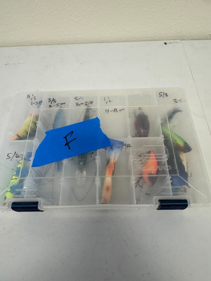 Lot of Big Fishing Tackle Box Multi Colors Half Fishes Lures Soft Water ...
