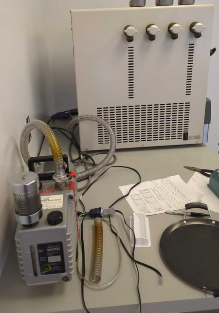 LABCONCO 7400040 FREEZONE TRIAD FREEZE DRYER WITH EDWARDS E2M5 TWO ...