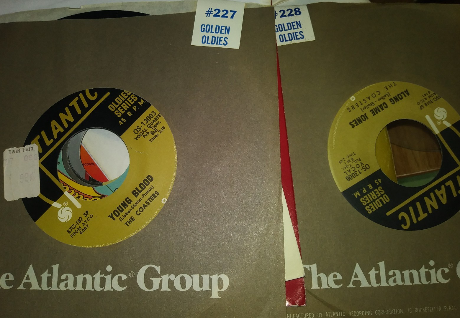 The Coasters 45 rpm 2 lot record Young Blood Searchin Yakity Yak (Still ...