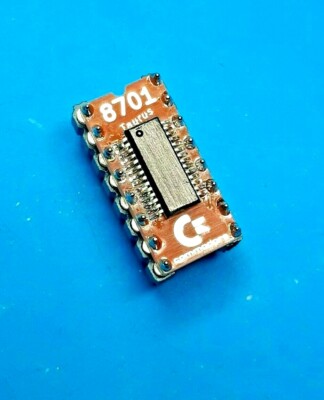 MOS 8701 Clock IC Replacement Commodore C64, C128, small size PAL NTSC ...