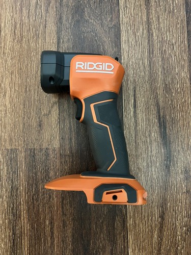 RIDGID R8695 18V LED Flashlight/Work Light 400 Lumen Retractable Hook ...