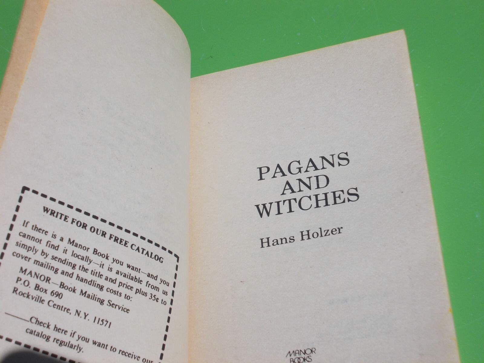 PAGANS AND WITCHES BY HANS HOLZER MANOR BOOKS 1978 ORIGINAL 19222 IN ...