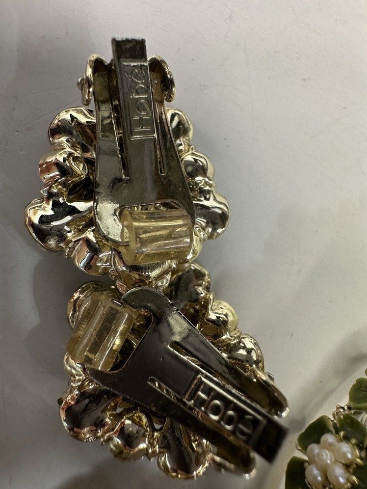 Vintage Brooch Hobe Set Bracelet Clip On Earrings Flower Enamel Green ...