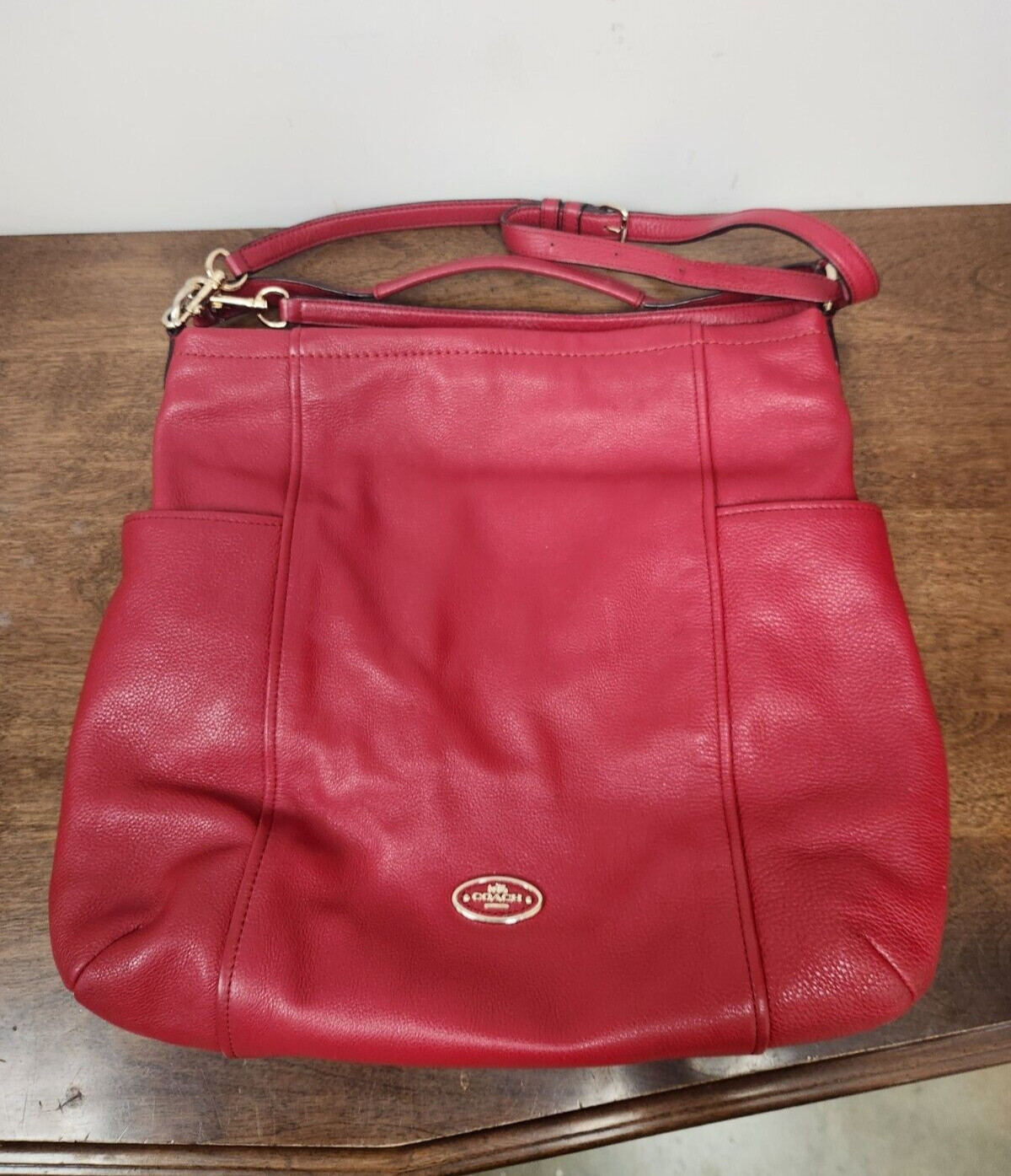 VINTAGE COACH RED PEBBLE LEATHER PURSE - Gem