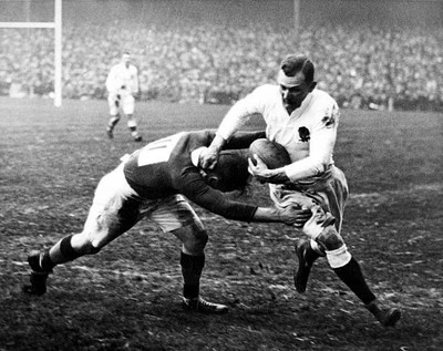 OLD RUGBY UNION PHOTO Irelands Edward Lightooft Tries To Tackle Tony ...