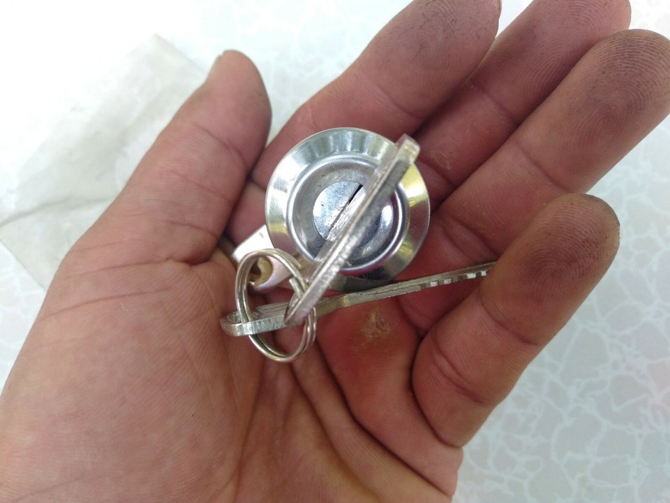 Toyota Hiace RH10 11 Rear Door Key NOS | Genuine OEM | Japan