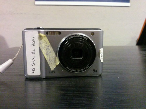 Samsung ES91 14.2 MP Digital Camera - Silver (EC-ES91ZZDPBZA) FOR PARTS ...