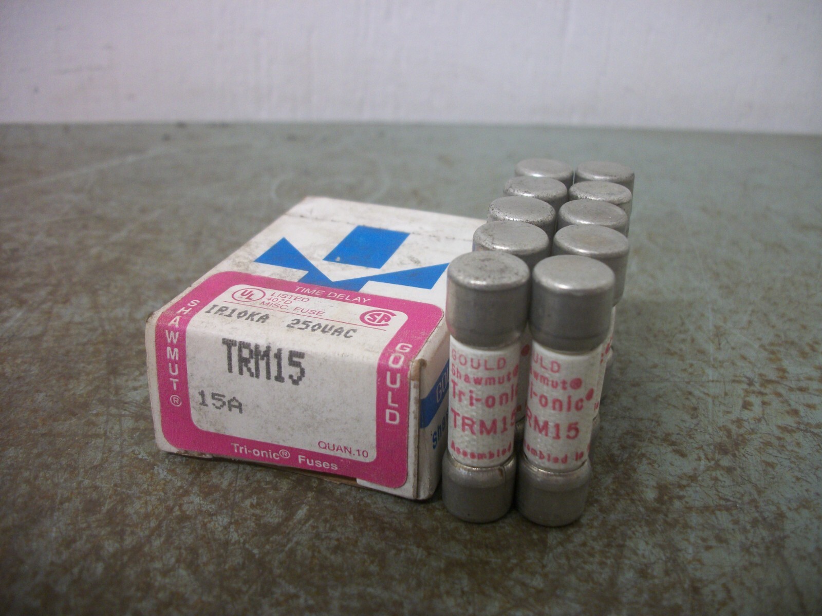 GOULD SHAWMUT BOX OF 10 TRI-ONIC FUSES TRM15 15AMP 250VOLT NIB | eBay