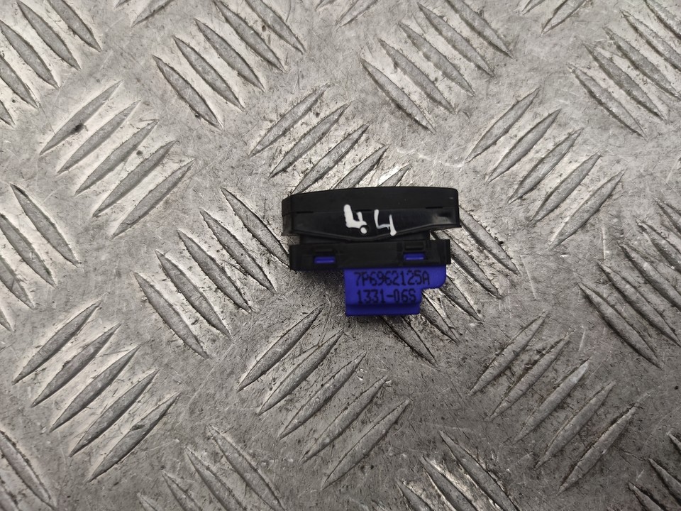 VW TOUAREG 7P5 Zentralverriegelungsschalter 7P6962125A 3.00 Diesel ...