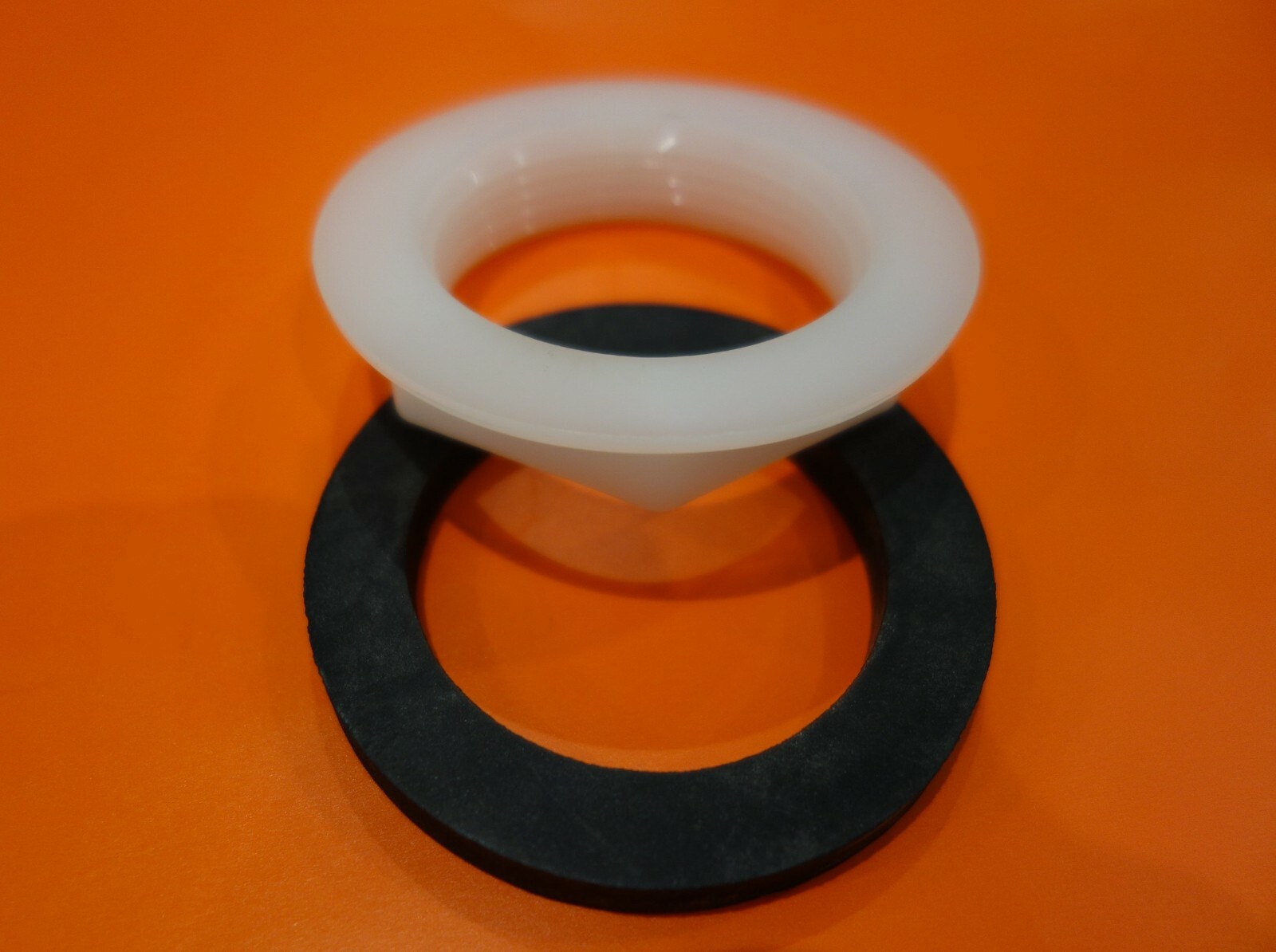 1 1/2" inch BSP Plastic Flanged Backnut Back Nut and Rubber Washer Sink ...