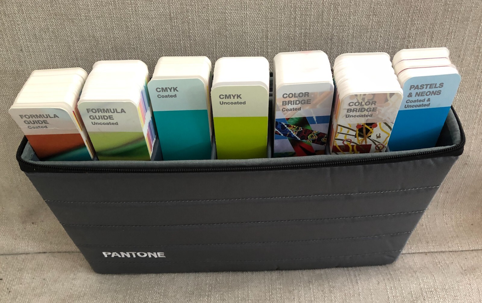 Pantone Colour Guides 9 books in their Pantone bag. VG condition ...