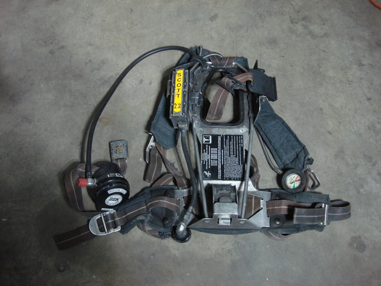 Scott 2.2 AP50 Air Pack EZ-Flo Vibralert Low Air Audible Bell SCBA ...