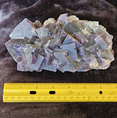 Fluorite/Calcite crystal cluster from The Cave In Rock mine, Illinois ...