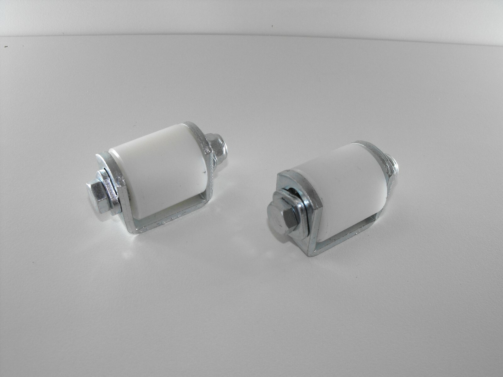 NYLON TOP GUIDE ROLLERS FOR SLIDING GATE 45 x 45mm WITH ADJUSTABLE ...