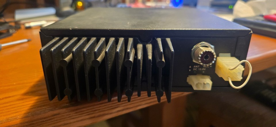 Uniden President HR2600 10 Meter Amateur/Ham Radio Mobile Transceiver ...