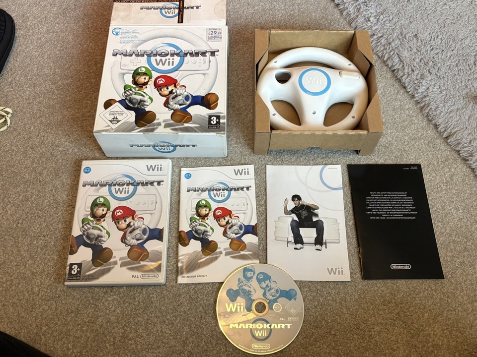 Mario Kart Nintendo Wii Game with Official Wii Steering Wheel Boxed ...