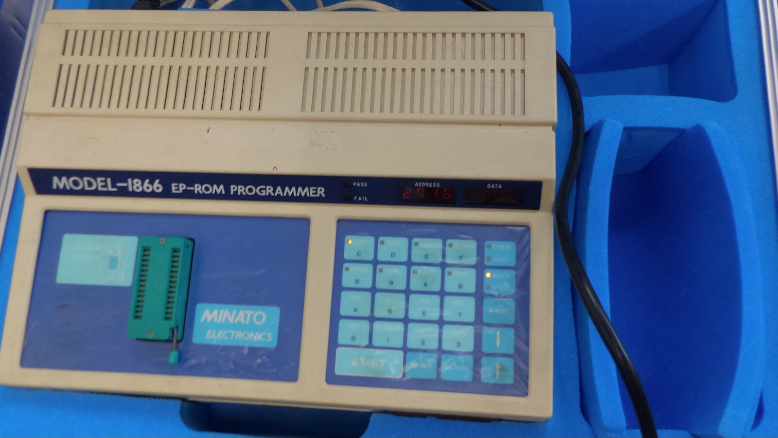 Minato i8 Ep-rom Programmer Minato EL-10 Memory Eraser | eBay