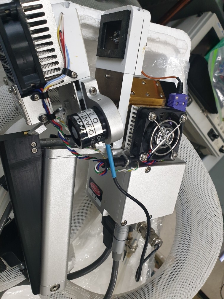 LI-COR 6400-40 Leaf Chamber Fluorometer with 6400-02B Red/Blue Light ...