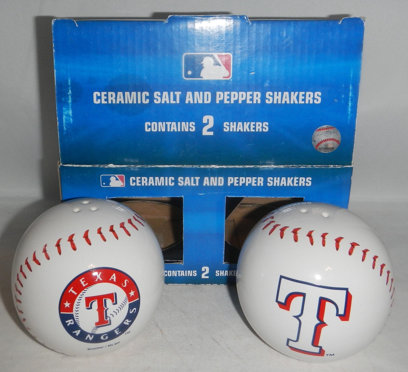 Texas Rangers MLB Baseball Logo Ceramic Ball Salt and Pepper Shaker Set ...