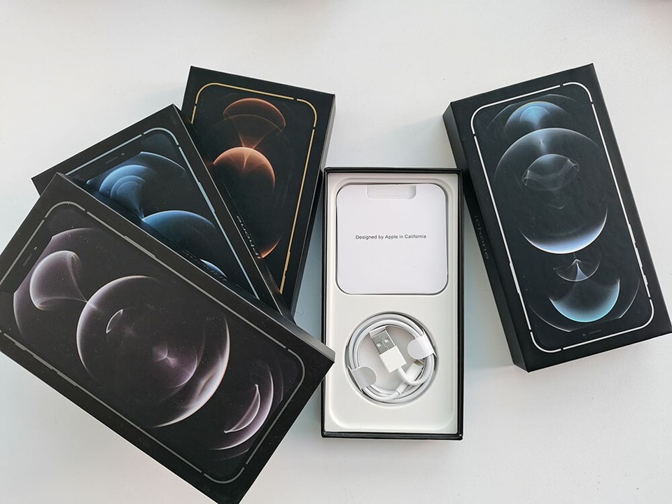 VERY GOOD Apple iPhone 12 Pro Max - 128GB/256GB - (Unlocked) with FACE ...