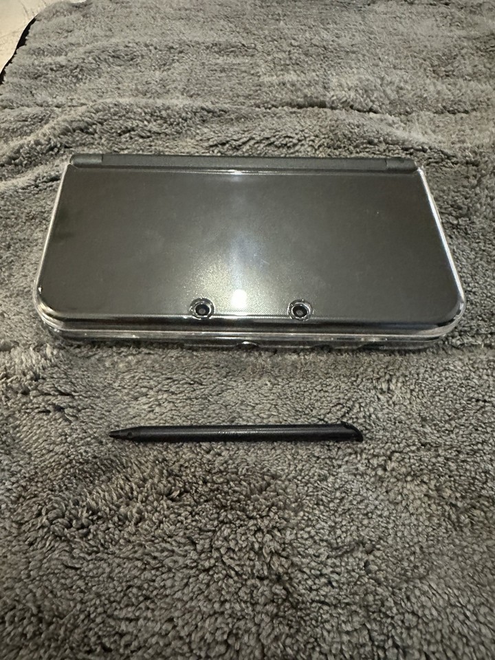 'New' Nintendo 3DS XL Metallic Black Top IPS Screen, Like New Condition ...