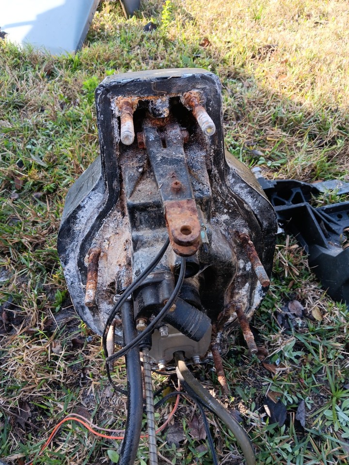 Mercury MerCruiser Bravo 1 2 3 outdrive out drive transom mount gimbal ...