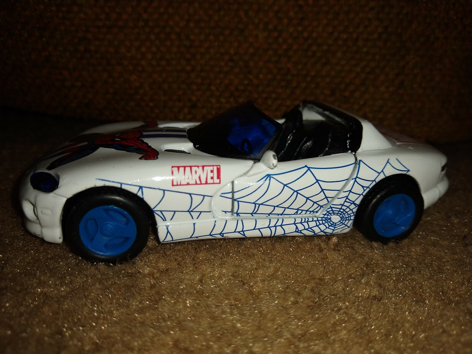 Maisto Spider-Man Dodge Viper RT/10 1/39 Scale VHTF | eBay