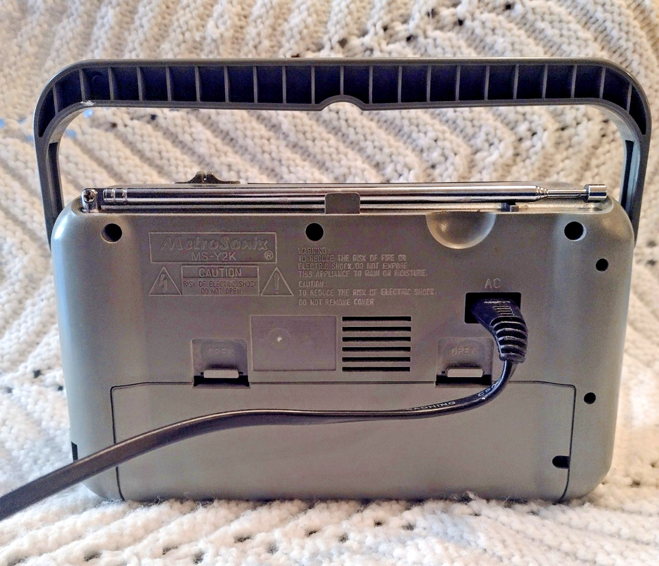 MetroSonix Vintage Radio MS-Y2K FM SCA Receiver Very Rare White | eBay