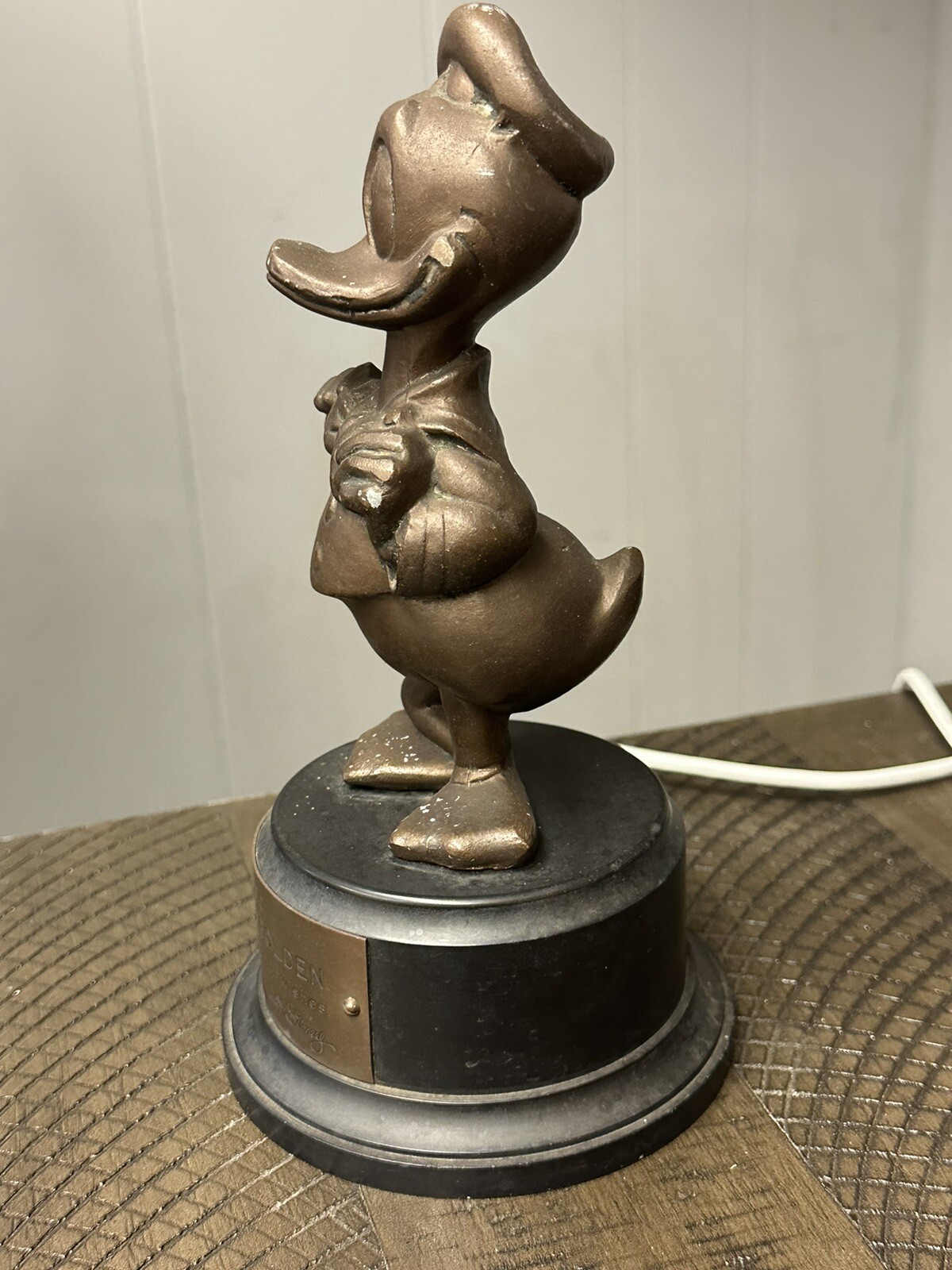 Donald Duck Duckster Award Disney Service Award | eBay