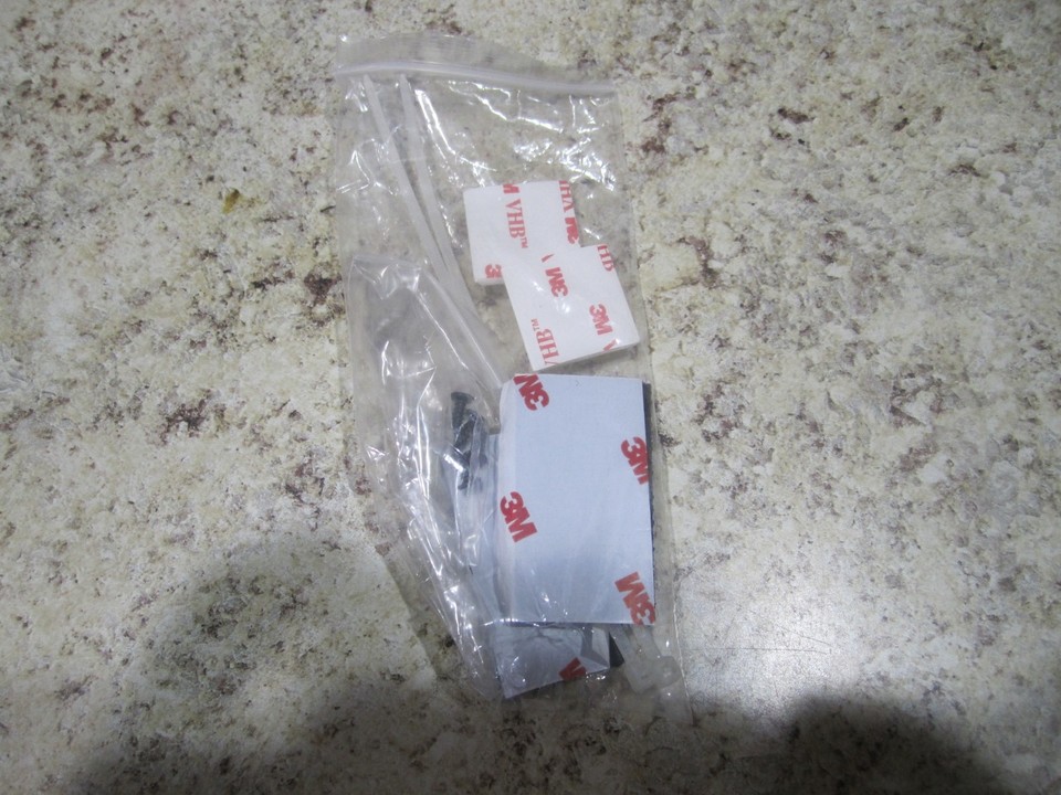 Yealink MShare USB Screen Sharing Adapter with cords etc. Never used ...