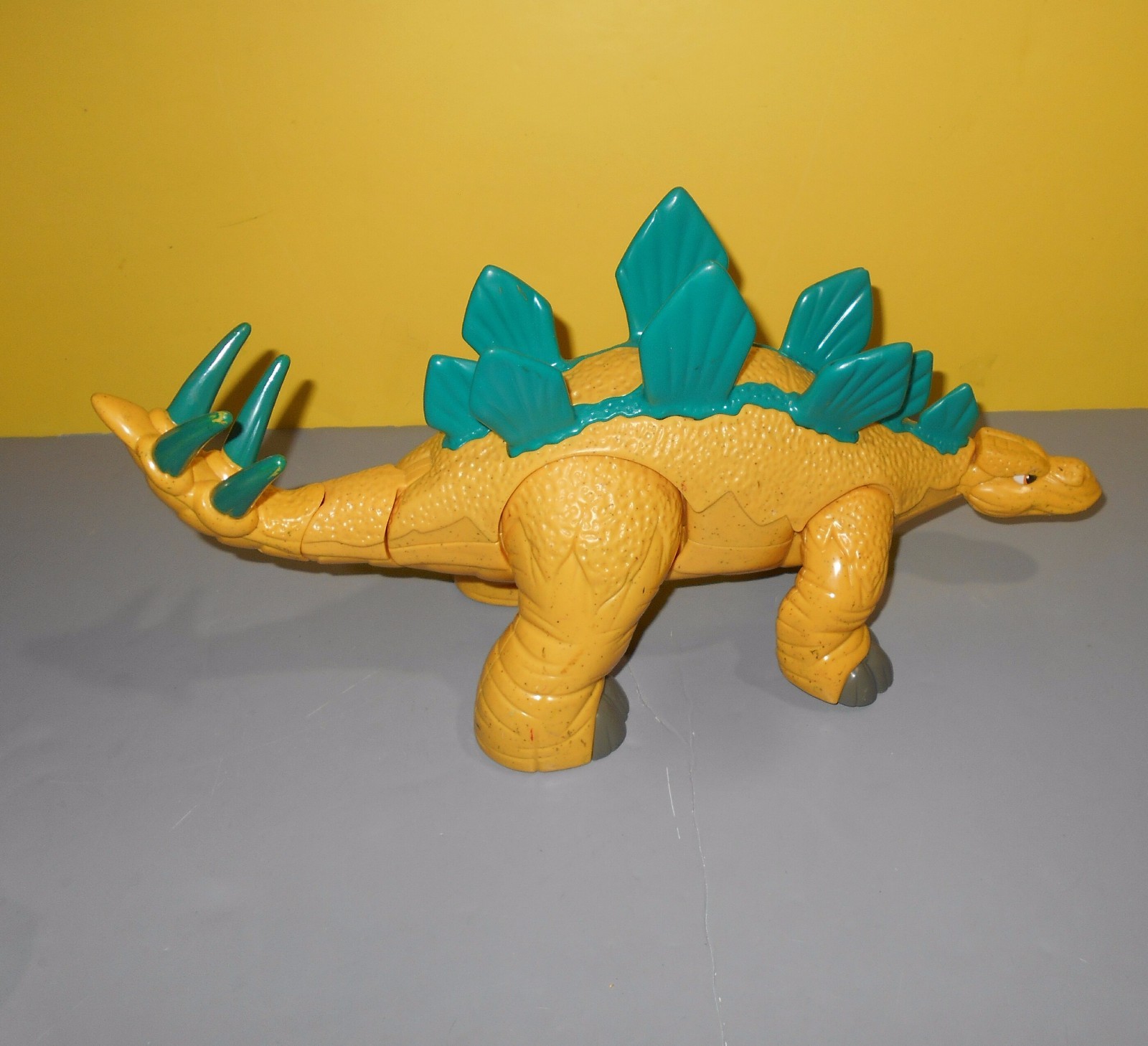 Fisher Price Imaginext Dinosaurs Predators Stegosaurus Figure Yellow ...