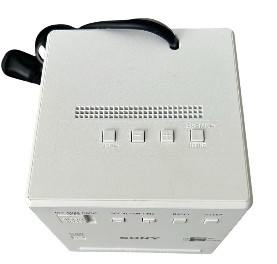 Sony ICF-C1 White Cube FM/AM Radio Alarm Clock Snooze | eBay Australia